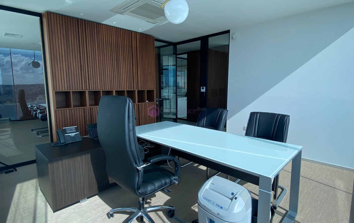 Designer Finished Penthouse Office To Let | Offices in Malta
